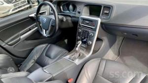 Zils Volvo V60 2013 Rēzekne, ar dzinēja tilpumu 2.40 L un nobraukumu 0 tūkst. km par 6950 €, foto 21 vietnē AUTOMOTO.COM.LV