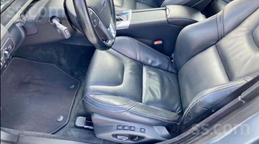Zils Volvo V60 2013 Rēzekne, ar dzinēja tilpumu 2.40 L un nobraukumu 0 tūkst. km par 6950 €, foto 25 vietnē AUTOMOTO.COM.LV