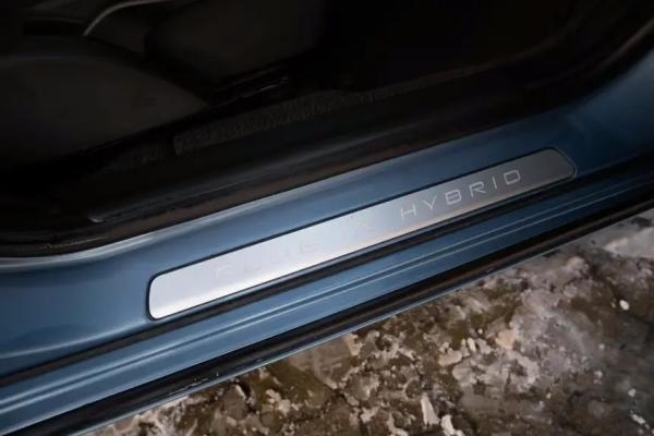 Zils Volvo V60 2013 Jelgava, ar dzinēja tilpumu 2.40 L un nobraukumu 275 tūkst. km par 14300 €, foto 7 vietnē AUTOMOTO.COM.LV
