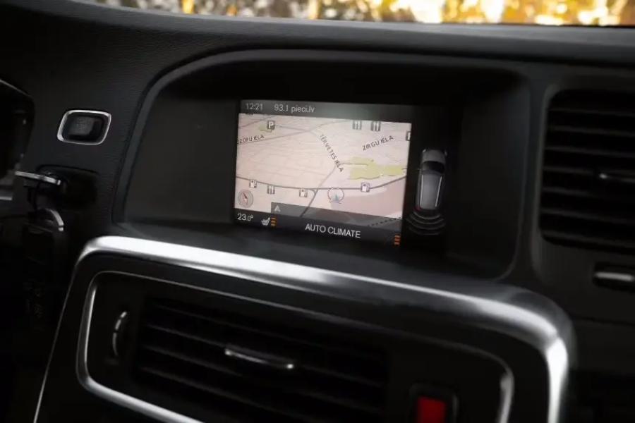 Синий Вольво B60 2013 в Елгава, объемом двигателя 2.40 л и пробегом 275 тыс. км за 14300 €, фото 15 на AUTOMOTO.COM.LV
