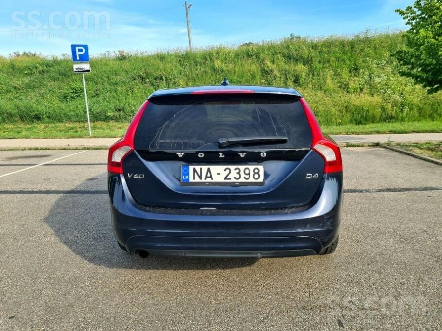 Синий Вольво B60 2013 в Даугавпилс, объемом двигателя 2.00 л и пробегом 295 тыс. км за 4600 €, фото 6 на AUTOMOTO.COM.LV