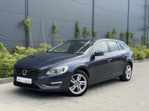 Blue Volvo V60 2013 in Vilnius, with an engine capacity of 1.60 L and mileage of 377 thousand km for 3999 €, photo  on AUTOMOTO.COM.LV