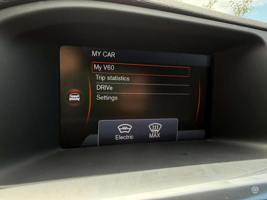 Blue Volvo V60 2013 in Vilnius, with an engine capacity of 1.60 L and mileage of 377 thousand km for 3999 €, photo 5 on AUTOMOTO.COM.LV