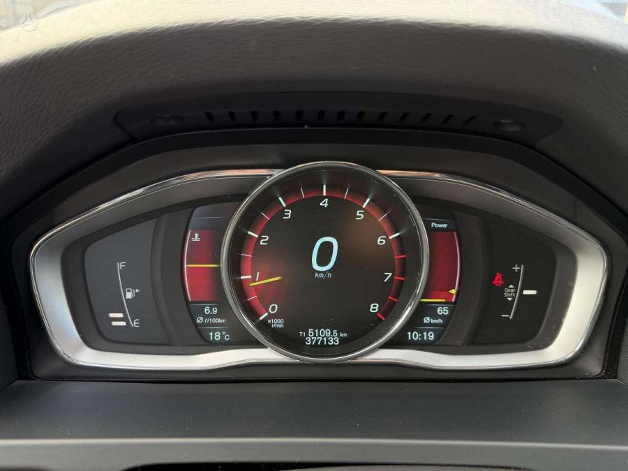 Blue Volvo V60 2013 in Vilnius, with an engine capacity of 1.60 L and mileage of 377 thousand km for 3999 €, photo 22 on AUTOMOTO.COM.LV