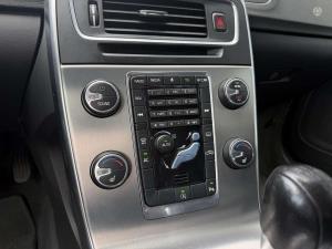 Blue Volvo V60 2013 in Vilnius, with an engine capacity of 1.60 L and mileage of 377 thousand km for 3999 €, photo 25 on AUTOMOTO.COM.LV