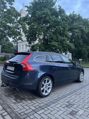 Синий Вольво B60 2013 в Ионава, объемом двигателя 2.40 л и пробегом 300 тыс. км за 6000 €, фото 4 на AUTOMOTO.COM.LV