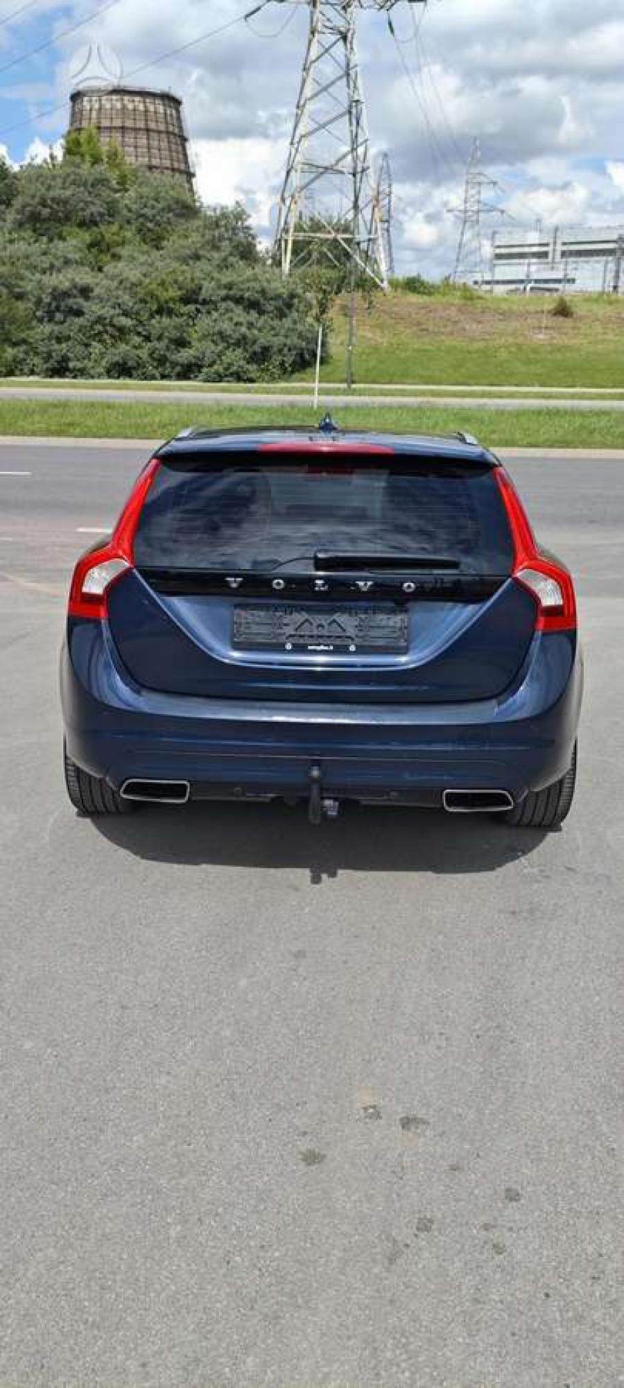 Zils Volvo V60 2013 Kauņa, ar dzinēja tilpumu 2.40 L un nobraukumu 252 tūkst. km par 5999 €, foto 9 vietnē AUTOMOTO.COM.LV