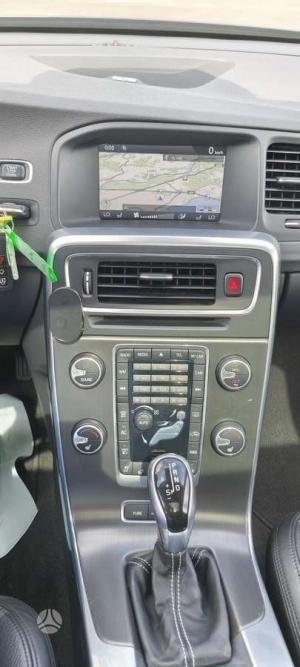 Zils Volvo V60 2013 Kauņa, ar dzinēja tilpumu 2.40 L un nobraukumu 252 tūkst. km par 5999 €, foto 15 vietnē AUTOMOTO.COM.LV