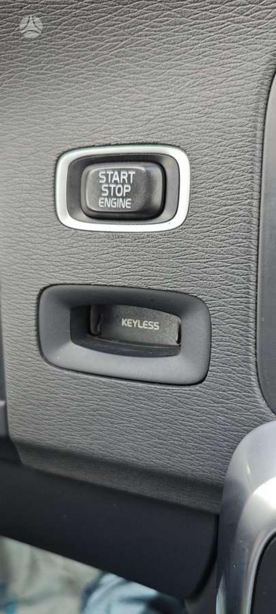 Zils Volvo V60 2013 Kauņa, ar dzinēja tilpumu 2.40 L un nobraukumu 252 tūkst. km par 5999 €, foto 31 vietnē AUTOMOTO.COM.LV