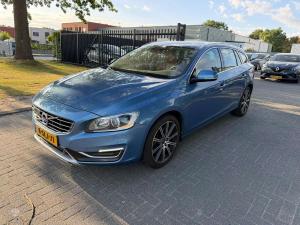 Blue Volvo V60 2013 in Kaunas, with an engine capacity of 2.40 L and mileage of 268 thousand km for 6650 €, photo  on AUTOMOTO.COM.LV