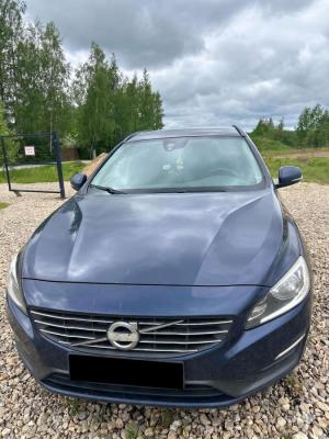 Blue Volvo V60 2013 in Vilnius, with an engine capacity of 1.56 L and mileage of 287 thousand km for 6690 €, photo  on AUTOMOTO.COM.LV