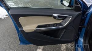 Zils Volvo V60 2013 Rīga, ar dzinēja tilpumu 2.40 L un nobraukumu 334 tūkst. km par 4590 €, foto 20 vietnē AUTOMOTO.COM.LV