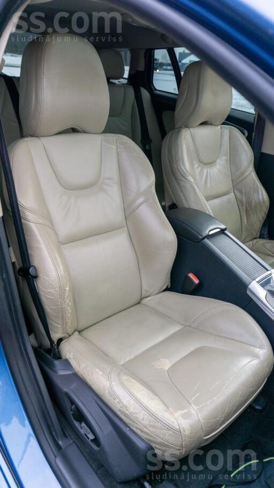 Zils Volvo V60 2013 Rīga, ar dzinēja tilpumu 2.40 L un nobraukumu 334 tūkst. km par 4590 €, foto 22 vietnē AUTOMOTO.COM.LV