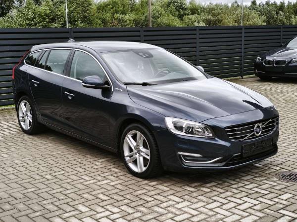 Вольво B60 2013 в Клайпеда на AUTOMOTO.COM.LV Синий Вольво B60 2013 в Клайпеда, объемом двигателя 2.40 л и пробегом 298 тыс. км за 6600 €, фото 3 на AUTOMOTO.COM.LV