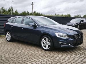 Blue Volvo V60 2013 in Klaipeda, with an engine capacity of 2.40 L and mileage of 298 thousand km for 6600 €, photo 5 on AUTOMOTO.COM.LV