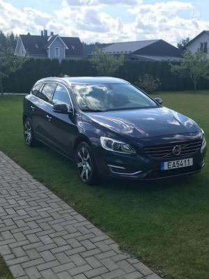 Blue Volvo V60 2013 in Vilnius, with an engine capacity of 2.40 L and mileage of 247 thousand km for 8000 €, photo  on AUTOMOTO.COM.LV