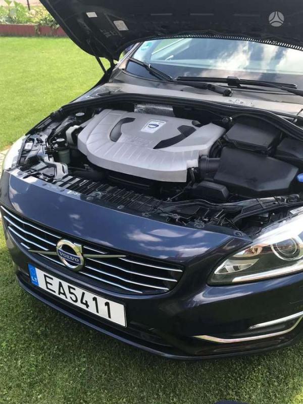 Blue Volvo V60 2013 in Vilnius, with an engine capacity of 2.40 L and mileage of 247 thousand km for 8000 €, photo 10 on AUTOMOTO.COM.LV