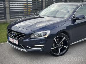 Zils Volvo V60 2013 Jelgava, ar dzinēja tilpumu 2.40 L un nobraukumu 263 tūkst. km par 8500 €, foto 3 vietnē AUTOMOTO.COM.LV