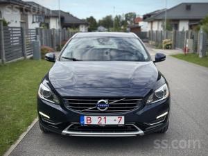 Zils Volvo V60 2013 Jelgava, ar dzinēja tilpumu 2.40 L un nobraukumu 263 tūkst. km par 8500 €, foto 5 vietnē AUTOMOTO.COM.LV