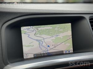 Zils Volvo V60 2013 Jelgava, ar dzinēja tilpumu 2.40 L un nobraukumu 263 tūkst. km par 8500 €, foto 17 vietnē AUTOMOTO.COM.LV