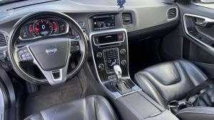 Blue Volvo V60 2013 in Kaunas, with an engine capacity of 2.40 L and mileage of 224 thousand km for 5799 €, photo 8 on AUTOMOTO.COM.LV