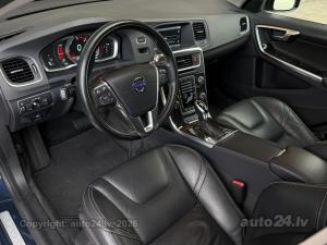 Zils Volvo V60 2013 Tallina, ar dzinēja tilpumu 2.40 L un nobraukumu 241 tūkst. km par 9900 €, foto 7 vietnē AUTOMOTO.COM.LV