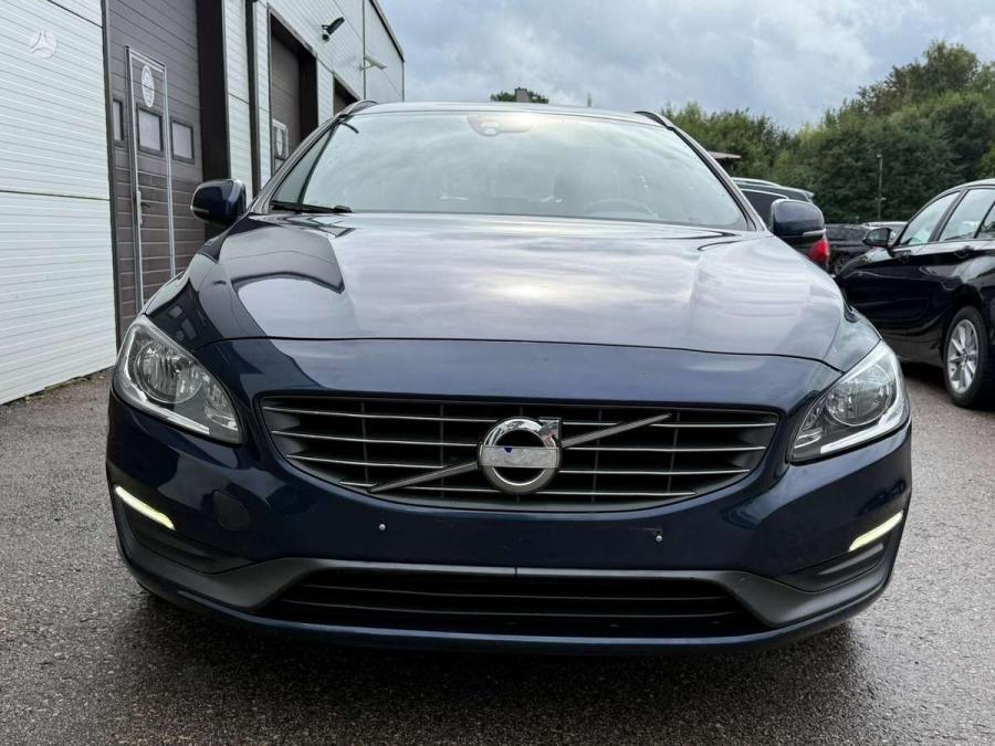 Zils Volvo V60 2013 Utena, ar dzinēja tilpumu 1.98 L un nobraukumu 317 tūkst. km par 5099 €, foto 8 vietnē AUTOMOTO.COM.LV