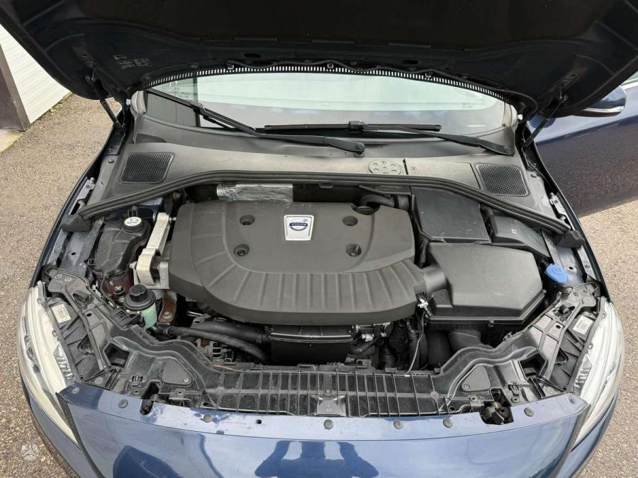 Zils Volvo V60 2013 Utena, ar dzinēja tilpumu 1.98 L un nobraukumu 317 tūkst. km par 5099 €, foto 23 vietnē AUTOMOTO.COM.LV
