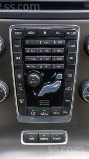 Zils Volvo V60 2013 Rīga, ar dzinēja tilpumu 2.40 L un nobraukumu 334 tūkst. km par 4590 €, foto 17 vietnē AUTOMOTO.COM.LV