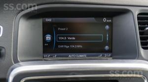 Zils Volvo V60 2013 Rīga, ar dzinēja tilpumu 2.40 L un nobraukumu 334 tūkst. km par 4590 €, foto 18 vietnē AUTOMOTO.COM.LV