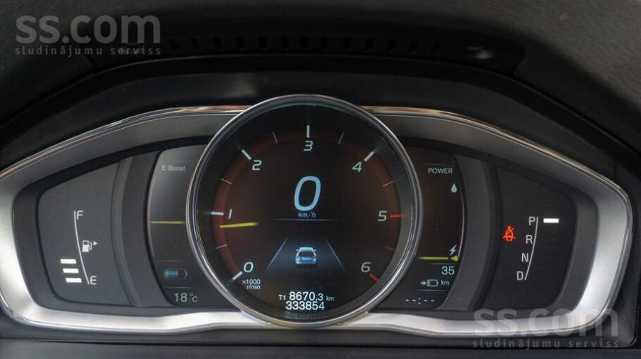Zils Volvo V60 2013 Rīga, ar dzinēja tilpumu 2.40 L un nobraukumu 334 tūkst. km par 4590 €, foto 21 vietnē AUTOMOTO.COM.LV