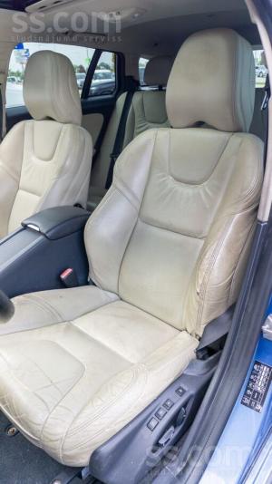 Zils Volvo V60 2013 Rīga, ar dzinēja tilpumu 2.40 L un nobraukumu 334 tūkst. km par 4590 €, foto 24 vietnē AUTOMOTO.COM.LV