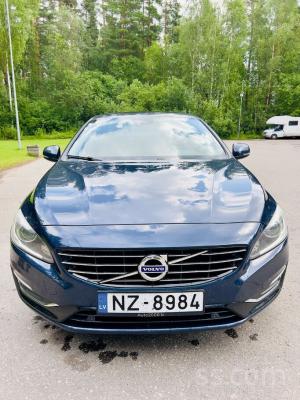 Blue Volvo V60 2014 in Ogre, with an engine capacity of 2.60 L and mileage of 300 thousand km for 9200 €, photo 4 on AUTOMOTO.COM.LV