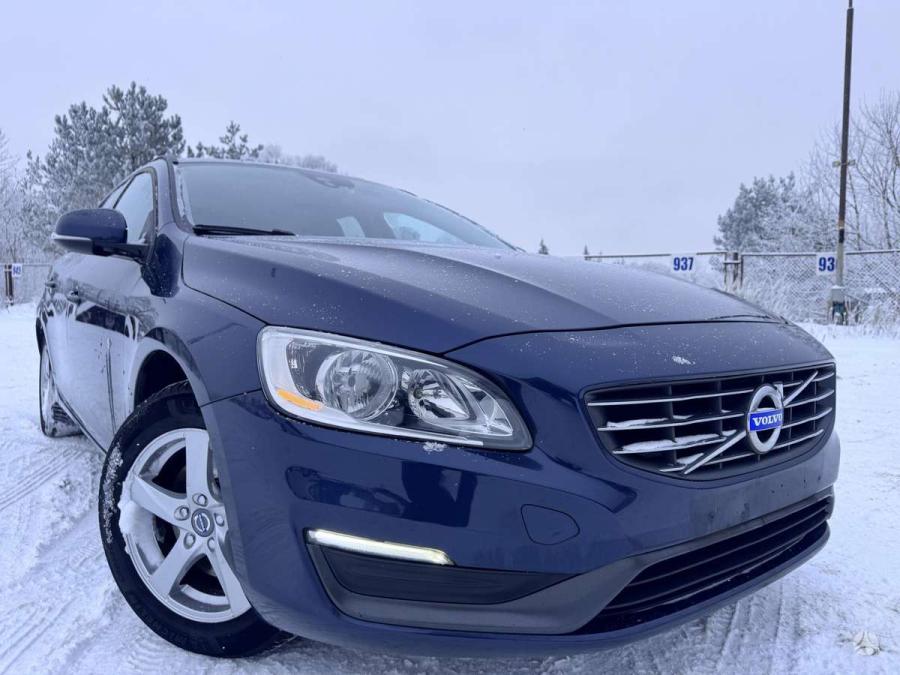 Zils Volvo V60 2014 Alīta, ar dzinēja tilpumu 1.56 L un nobraukumu 261 tūkst. km par 6500 €, foto 1 vietnē AUTOMOTO.COM.LV