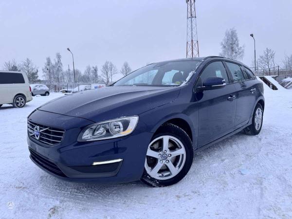 Blue Volvo V60 2014 in Alytus, with an engine capacity of 1.56 L and mileage of 261 thousand km for 6500 €, photo 6 on AUTOMOTO.COM.LV