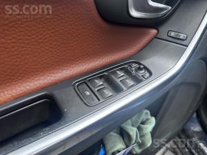 Blue Volvo V60 2014 in Riga, with an engine capacity of 2.00 L and mileage of 263 thousand km for 8900 €, photo 9 on AUTOMOTO.COM.LV