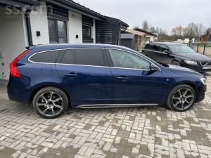 Zils Volvo V60 2014 Rīga, ar dzinēja tilpumu 2.00 L un nobraukumu 270 tūkst. km par 7850 €, foto 6 vietnē AUTOMOTO.COM.LV