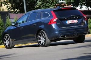 Blue Volvo V60 2014 in Riga, with an engine capacity of 2.40 L and mileage of 295 thousand km for 6490 €, photo 7 on AUTOMOTO.COM.LV