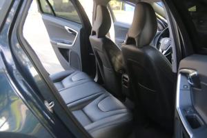 Blue Volvo V60 2014 in Riga, with an engine capacity of 2.40 L and mileage of 295 thousand km for 6490 €, photo 16 on AUTOMOTO.COM.LV