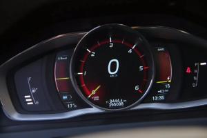 Blue Volvo V60 2014 in Riga, with an engine capacity of 2.40 L and mileage of 295 thousand km for 6490 €, photo 20 on AUTOMOTO.COM.LV