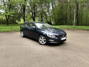 Blue Volvo V60 2014 in Riga, with an engine capacity of 2.00 L and mileage of 187 thousand km for 4600 €, photo 3 on AUTOMOTO.COM.LV