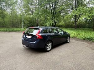 Blue Volvo V60 2014 in Riga, with an engine capacity of 2.00 L and mileage of 187 thousand km for 4600 €, photo 5 on AUTOMOTO.COM.LV