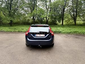 Blue Volvo V60 2014 in Riga, with an engine capacity of 2.00 L and mileage of 187 thousand km for 4600 €, photo 7 on AUTOMOTO.COM.LV