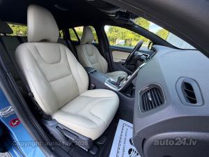 Zils Volvo V60 2014 Paide, ar dzinēja tilpumu 2.40 L un nobraukumu 218 tūkst. km par 7990 €, foto 14 vietnē AUTOMOTO.COM.LV