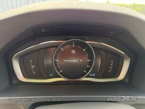 Zils Volvo V60 2014 Paide, ar dzinēja tilpumu 2.40 L un nobraukumu 218 tūkst. km par 7990 €, foto 17 vietnē AUTOMOTO.COM.LV