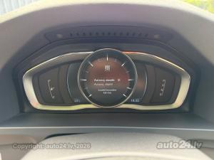 Zils Volvo V60 2014 Paide, ar dzinēja tilpumu 2.40 L un nobraukumu 218 tūkst. km par 7990 €, foto 18 vietnē AUTOMOTO.COM.LV