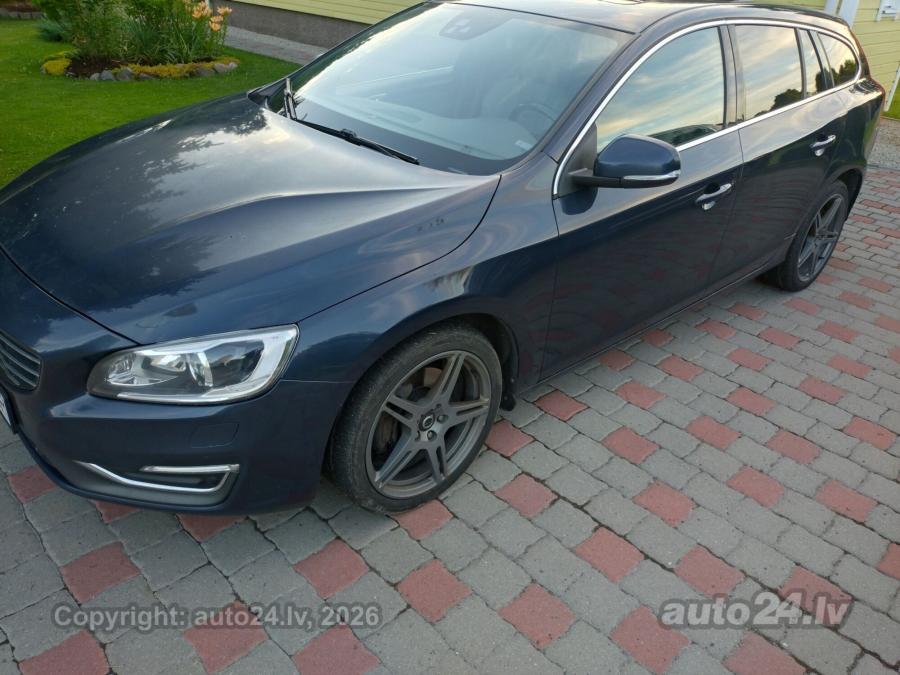 Синий Вольво B60 2014 в Таллин, объемом двигателя 2.40 л и пробегом 239 тыс. км за 10200 €, фото 3 на AUTOMOTO.COM.LV