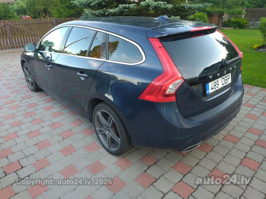 Синий Вольво B60 2014 в Таллин, объемом двигателя 2.40 л и пробегом 239 тыс. км за 10200 €, фото 7 на AUTOMOTO.COM.LV