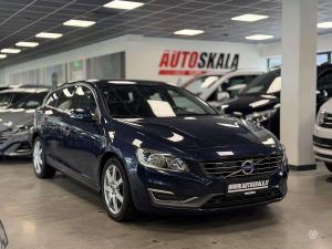 Blue Volvo V60 2014 in Klaipeda, with an engine capacity of 1.97 L and mileage of 264 thousand km for 7950 €, photo 4 on AUTOMOTO.COM.LV