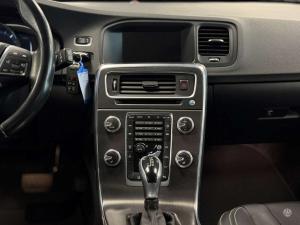 Blue Volvo V60 2014 in Klaipeda, with an engine capacity of 1.97 L and mileage of 264 thousand km for 7950 €, photo 15 on AUTOMOTO.COM.LV
